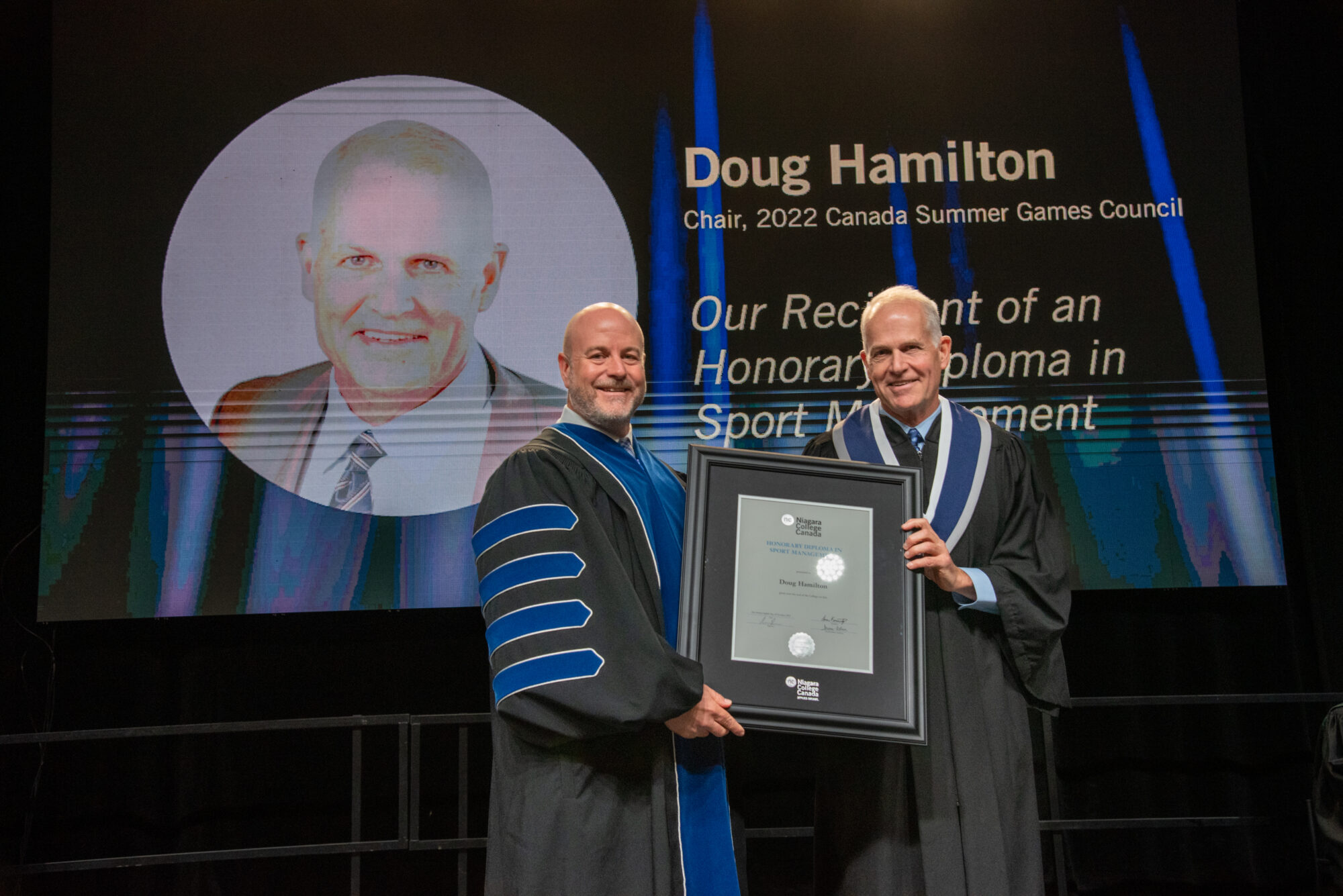 Reconnecting virtual alumni, celebrating fall graduates | Encore ...